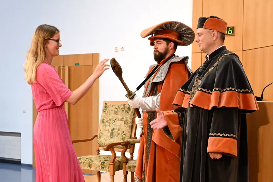 Promoce a sponze FF UPCE dne 24. 6. 2024 | Univerzita Pardubice